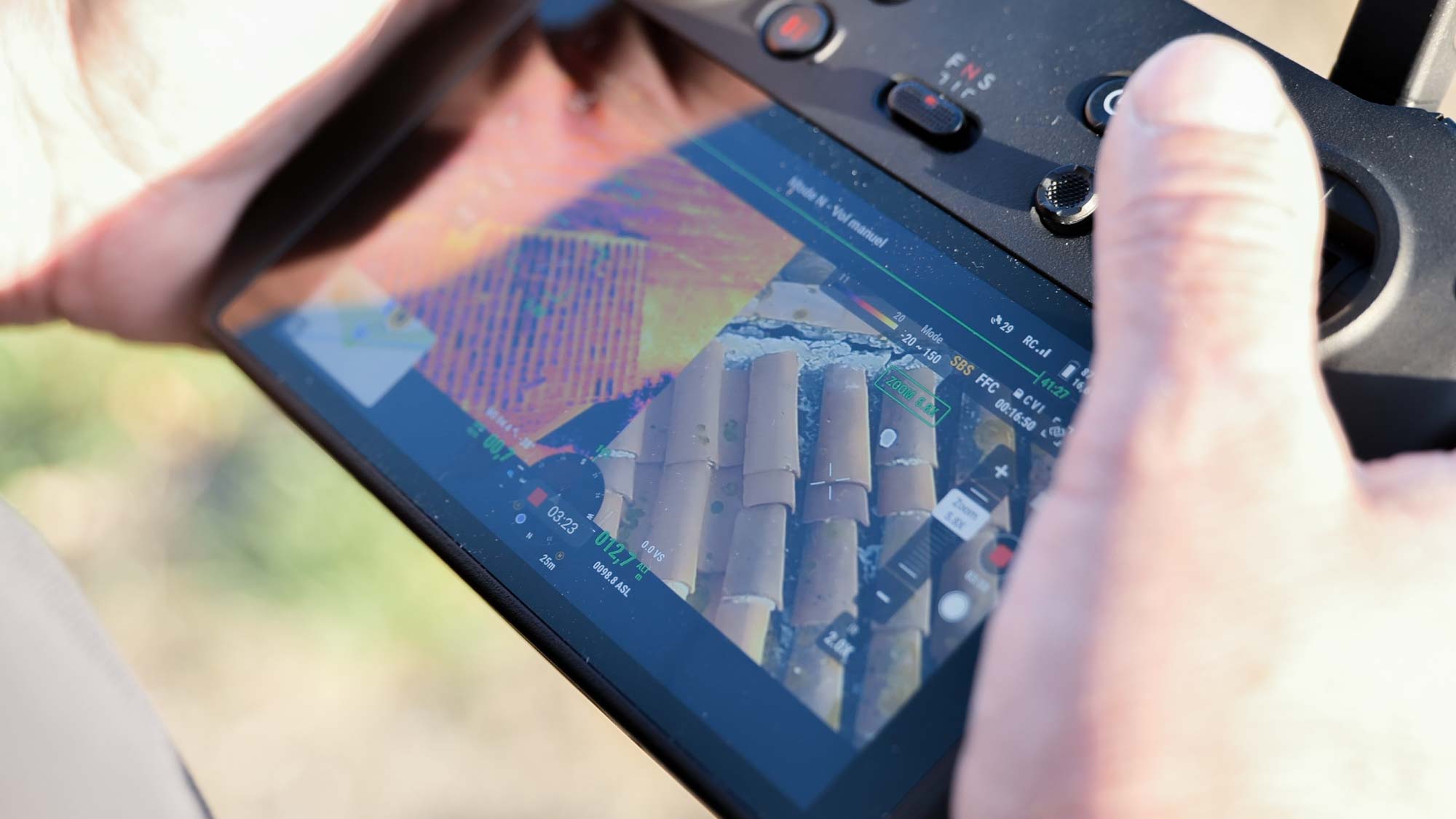 DJI Mavic 3 Thermal : diagnostic thermique par drone - Monsieur Jesaistout